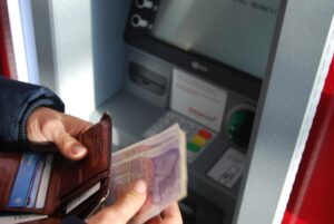 Best options for non-resident bank accounts in Italy - WAI Association ...